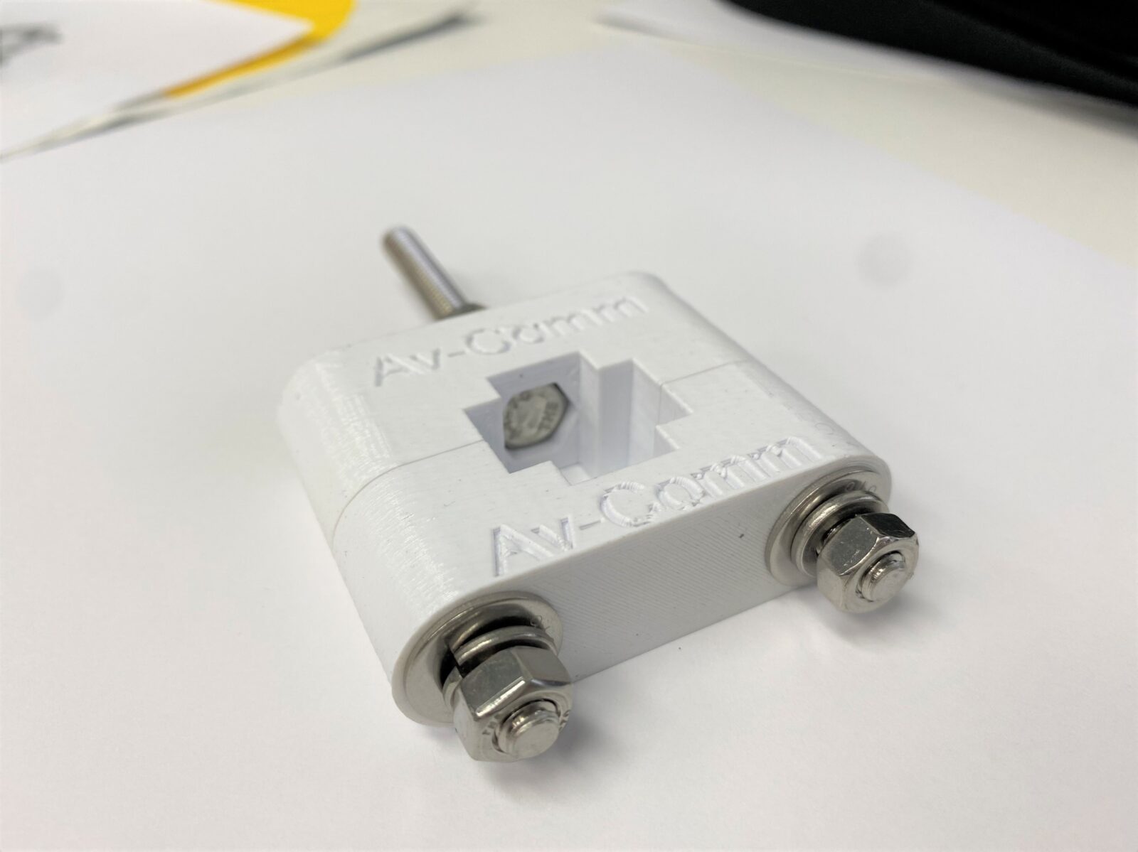 WR75 Ku-Band Rigid Waveguide Hanger | Av-Comm Space & Defence