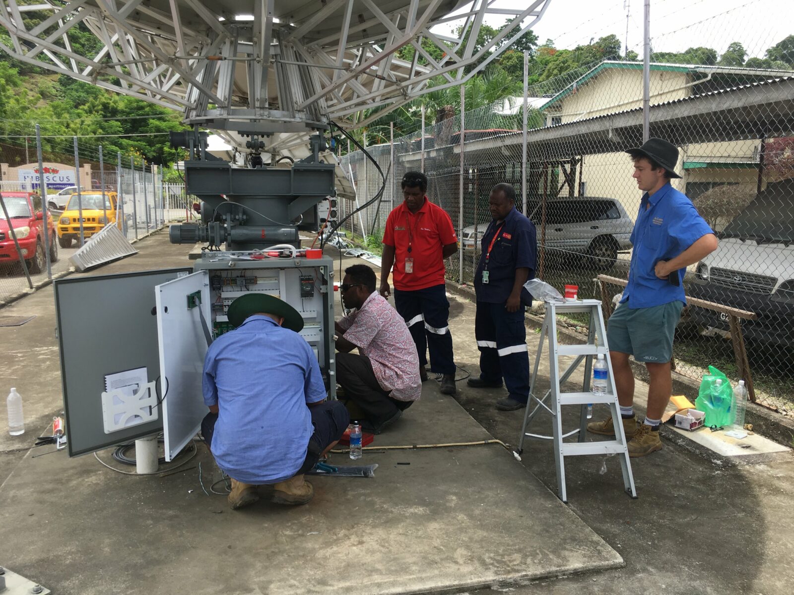 Av-Comm 4.5m C Band Inclined Orbit Antenna System | Av-Comm Space & Defence